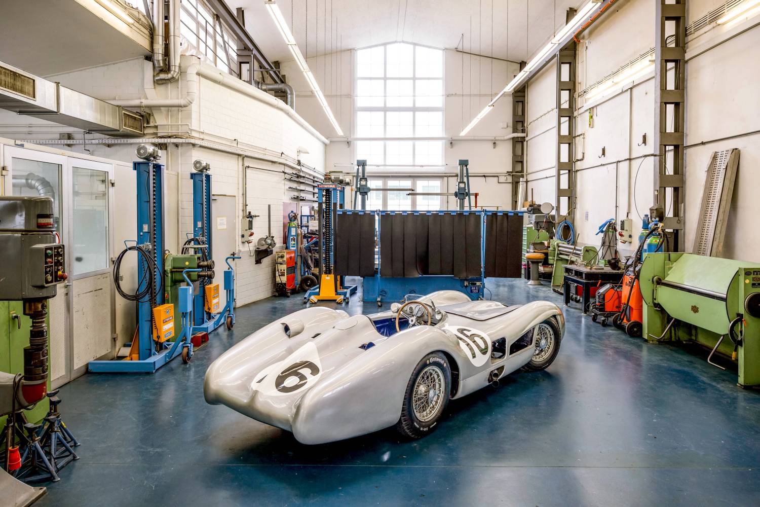 Legendary 1954 Mercedes-Benz W 196 R Streamliner to Be Auctioned in ...