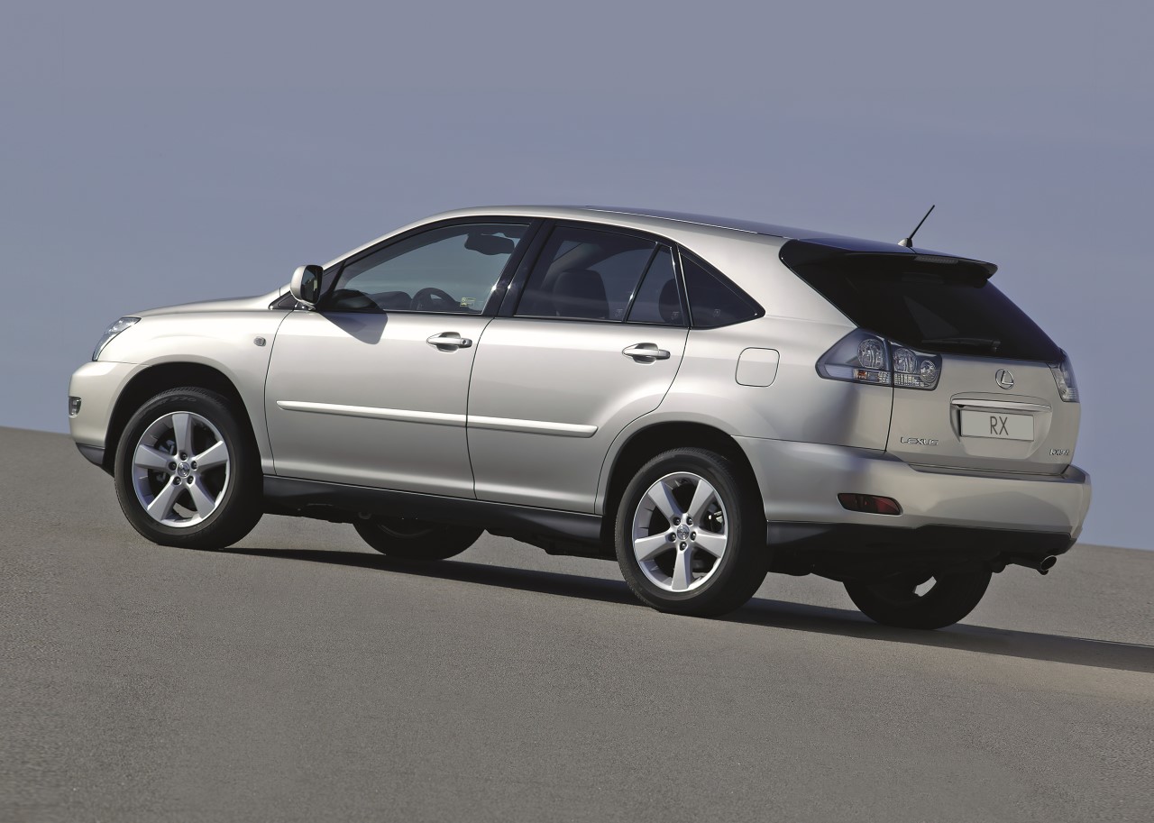 Lexus RX Becomes the Brand's Best-Selling Model with 4 Million Units ...