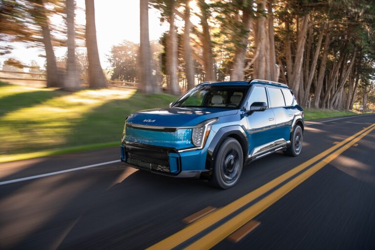 Record-Breaking November: Kia America’s Electrified Lineup and SUV ...