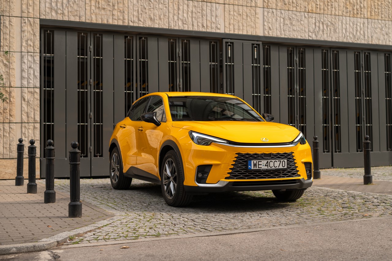 Lexus Surpasses 50,000 Hybrid Sales Milestone in Poland | Luxury Auto News
